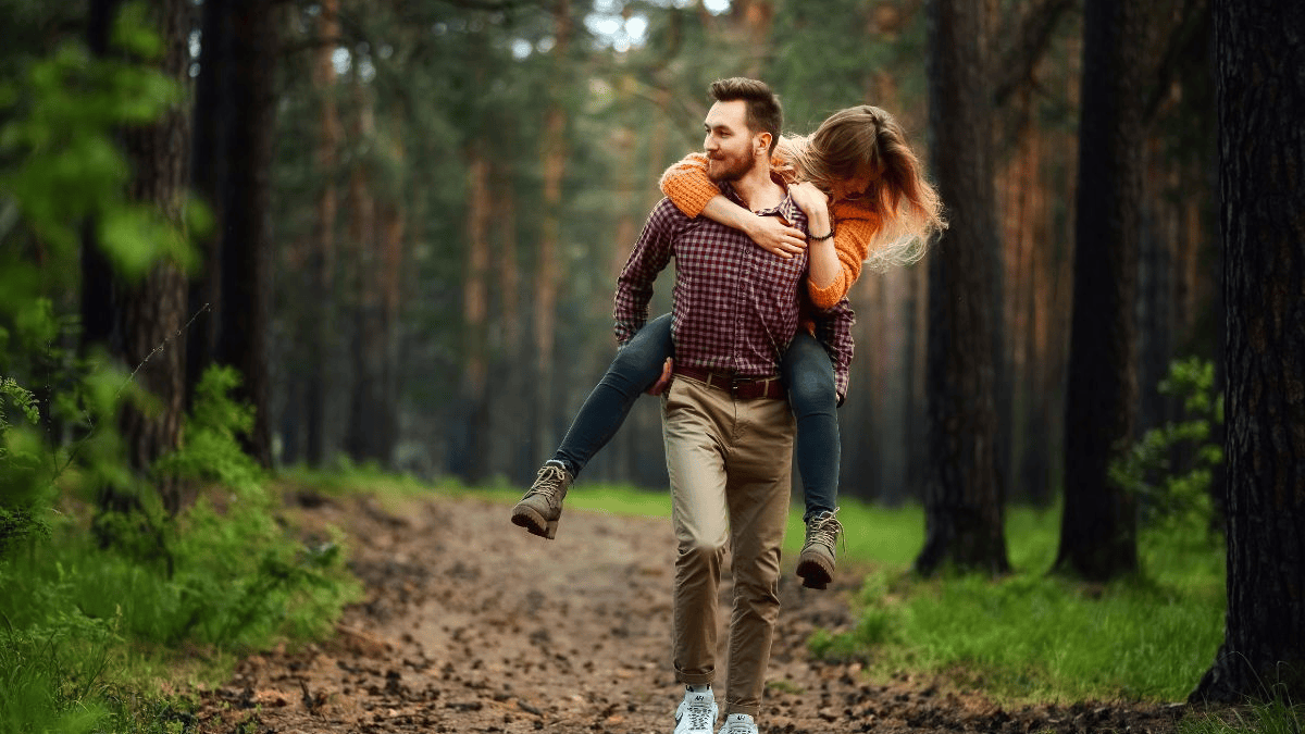 10 clear signs your partner loves you truly and unconditionally