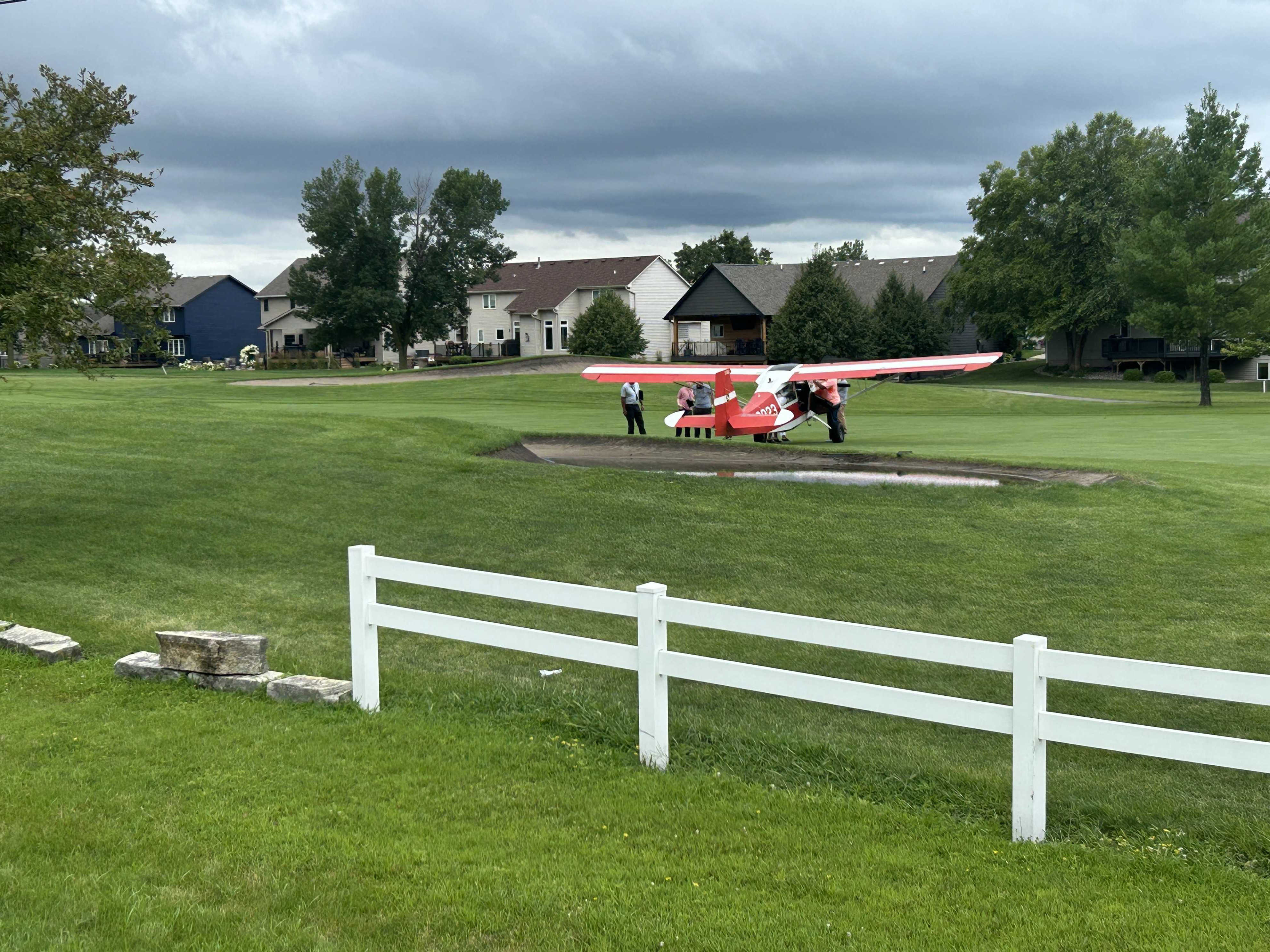 Plane performs emergency landing at Ankeny golf course