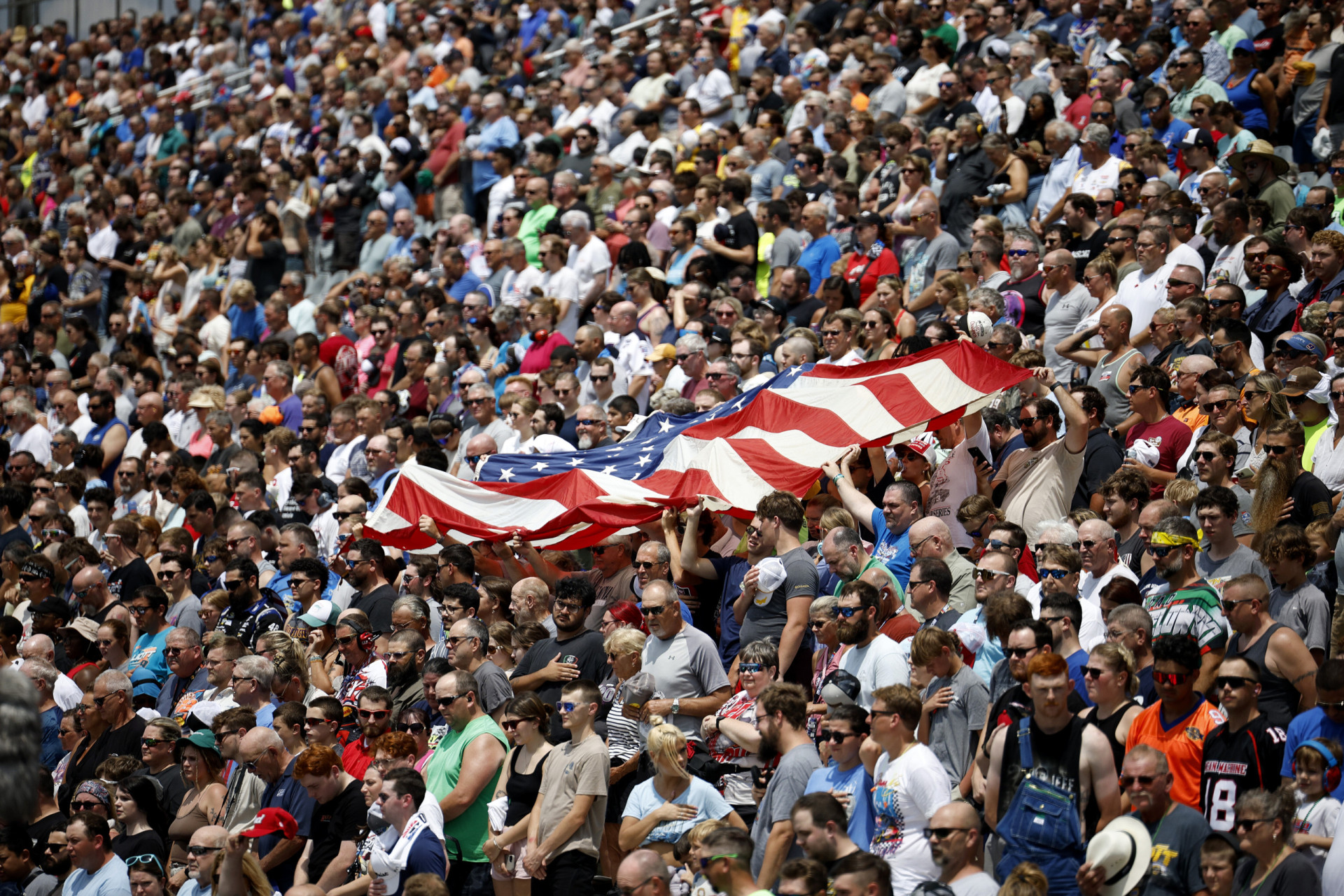 Immigration fuels record-high US population growth