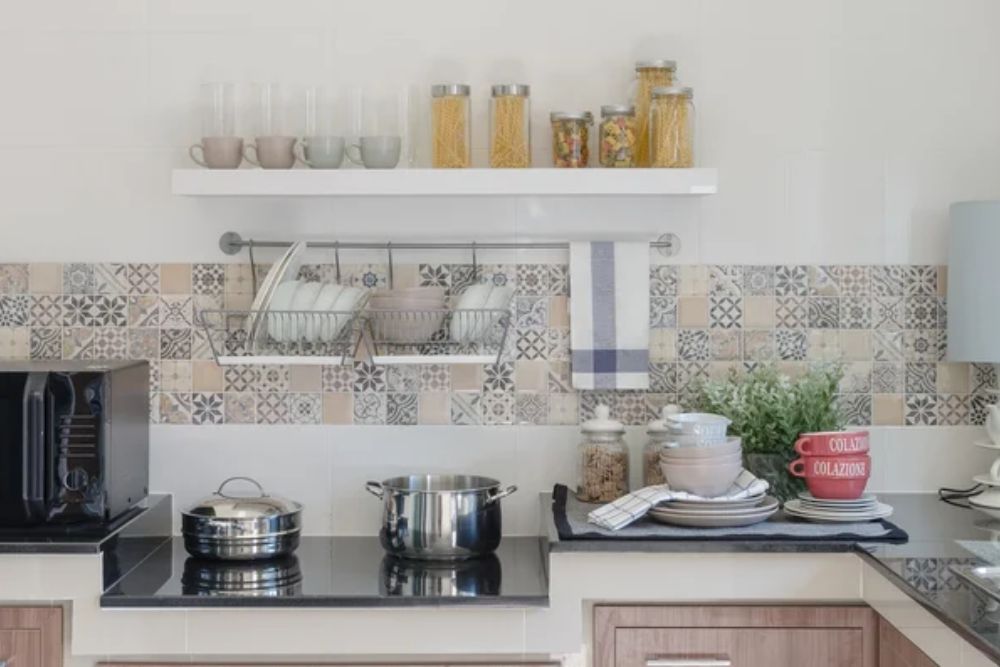 15 Vintage Kitchen Features Worth Bringing Back