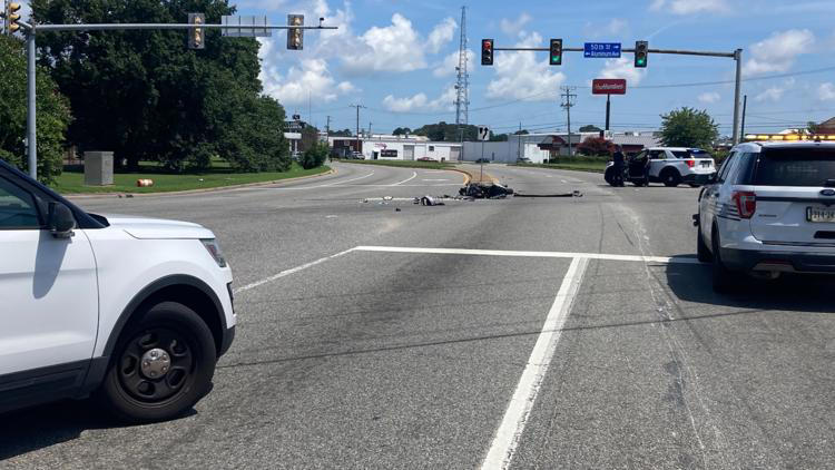 Motorcyclist dies after high-speed chase in Hampton