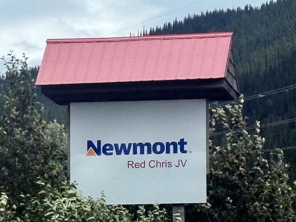 3 workers trapped in a Canadian mine have air, food and water as ...
