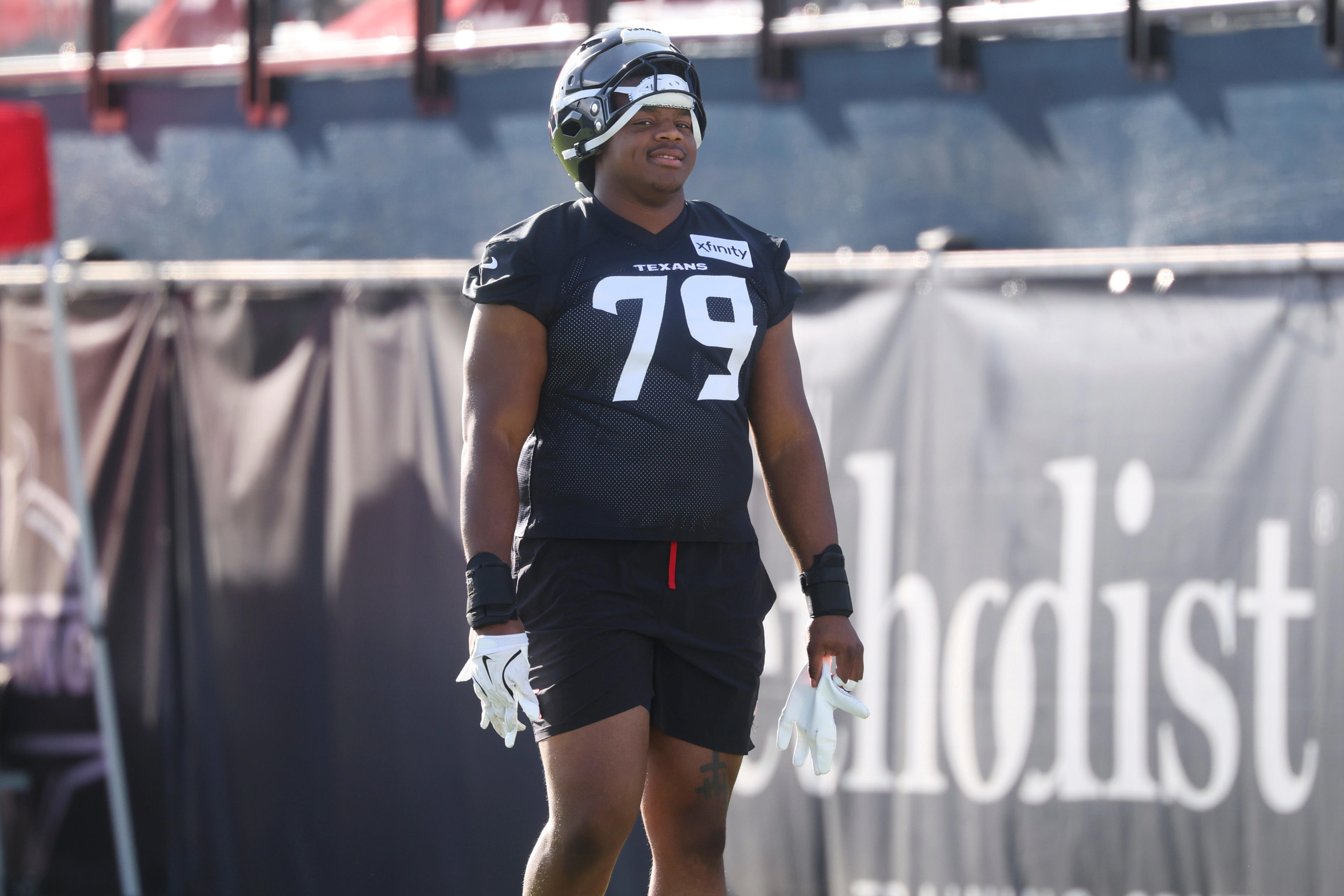 NFL analyst Brian Baldinger wowed by Texans rookie OT Aireontae Ersery ...