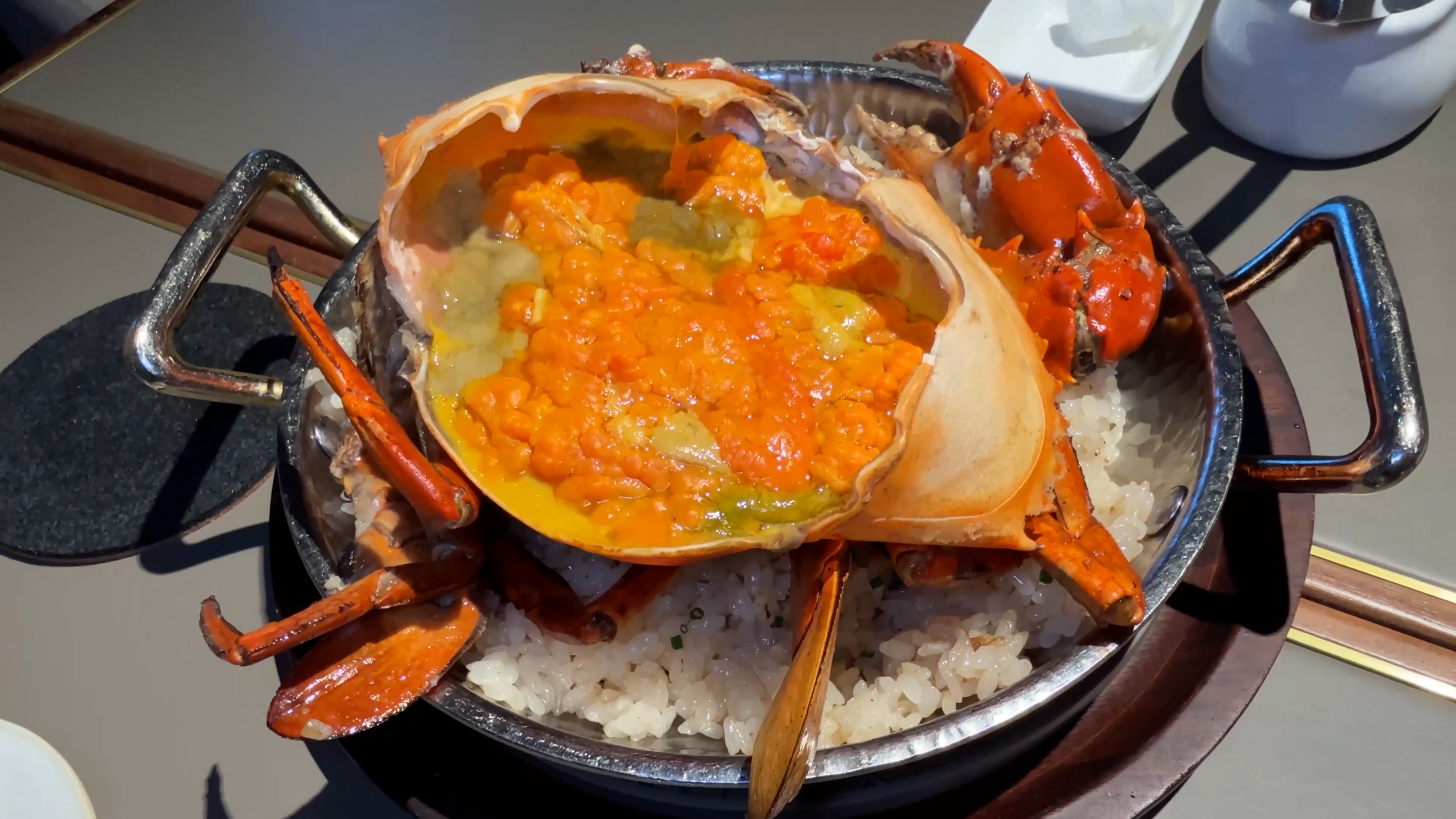 The MOST EXPENSIVE Crab Roe Fried Rice in Hong Kong 🤯
