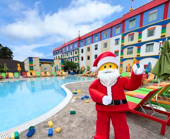 Deck The Bricks: Celebrate Christmas In July With The Rockettes At ...