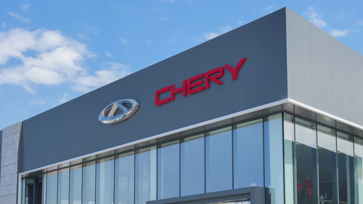 Canada opens the door to Chinese EV brands with lower tariffs
