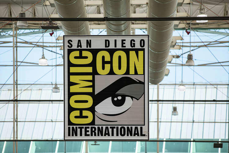 Comic-Con fans love giant billboards. San Diego says they're illegal.