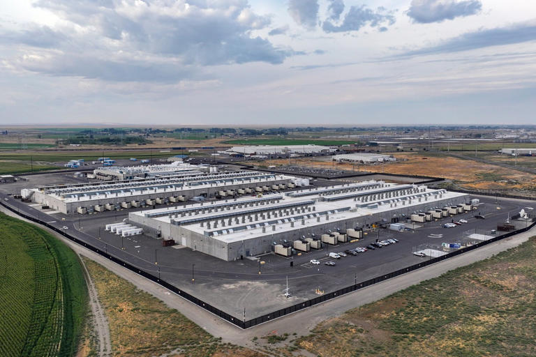 Trump's AI plan calls for massive data centers. Here's how it may ...