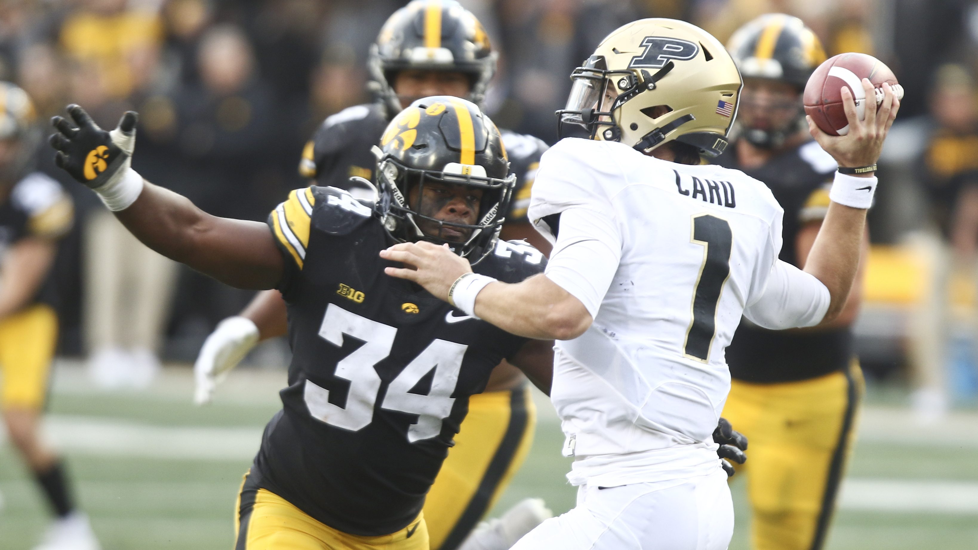 UDFA ‘Tackle Monster’ Projected to Make 53-Man Roster for Ravens