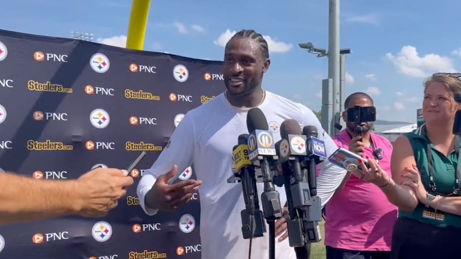 DK Metcalf Shares Funny Story About Training Camp Suitemate Aaron Rodgers