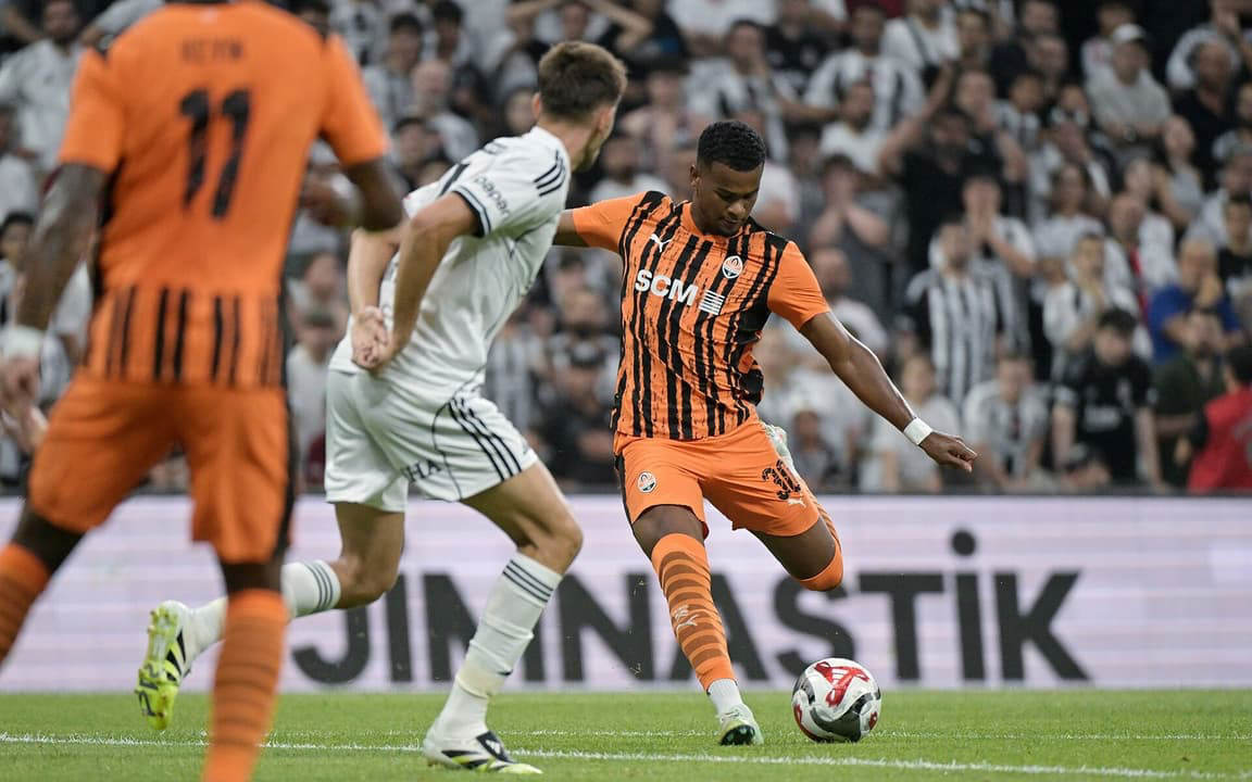 Shakhtar vence Besiktas e sai na frente Shakhtar vence Besiktas e sai na frente