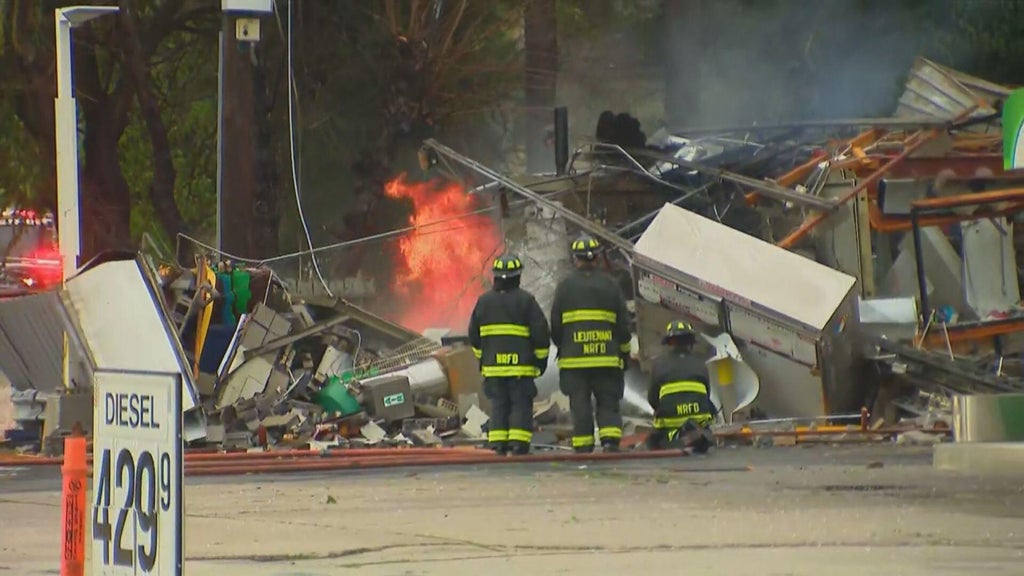 Gas station explodes in Berwyn, Illinois, plume of fire rages for hours ...