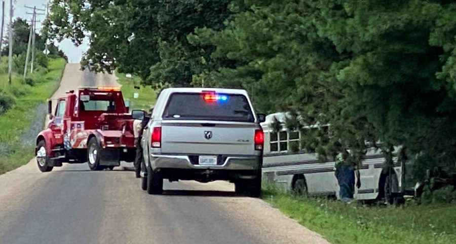 Freeport bus crash leaves 5 injured, including 3 children