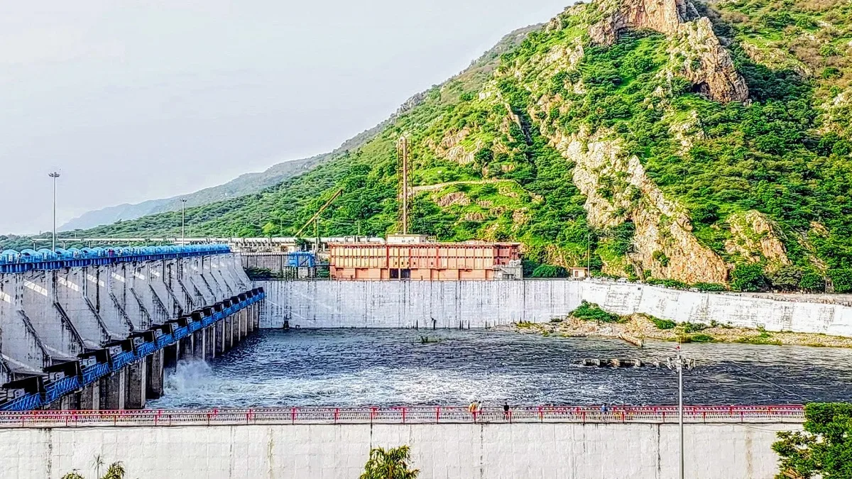 Floodgate of Bisalpur Dam opened; Jaipur, Ajmer & Tonk to receive ample ...
