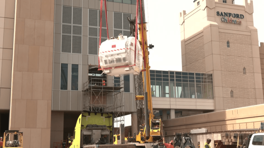 WATCH: Crane lifts new Sanford MRI machine