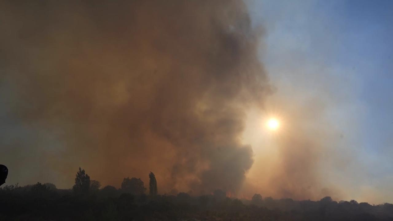 Cyprus fire crews continue to battle huge wildfire as international ...