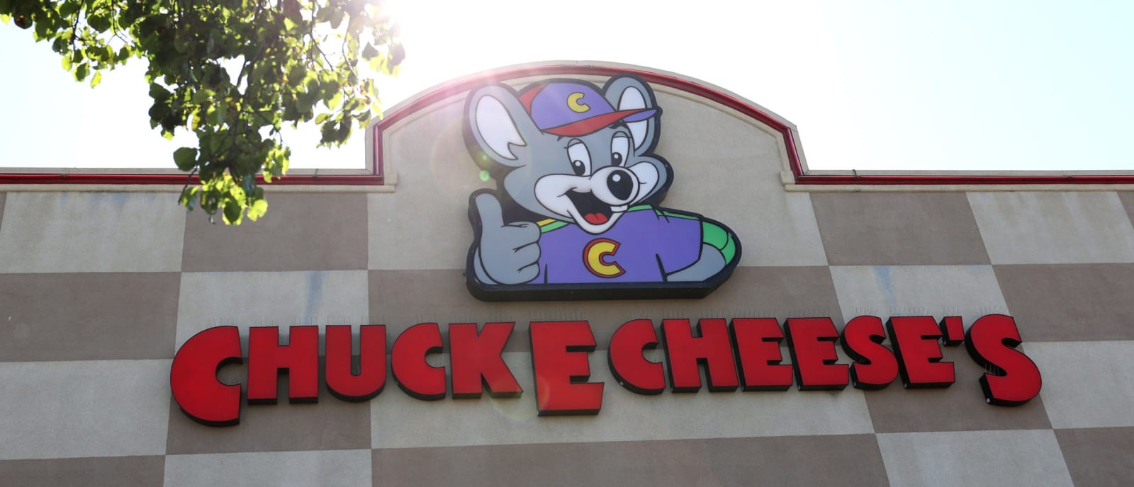 Guy In Chuck E Cheese Suit Reportedly Pinched For Credit Card Fraud