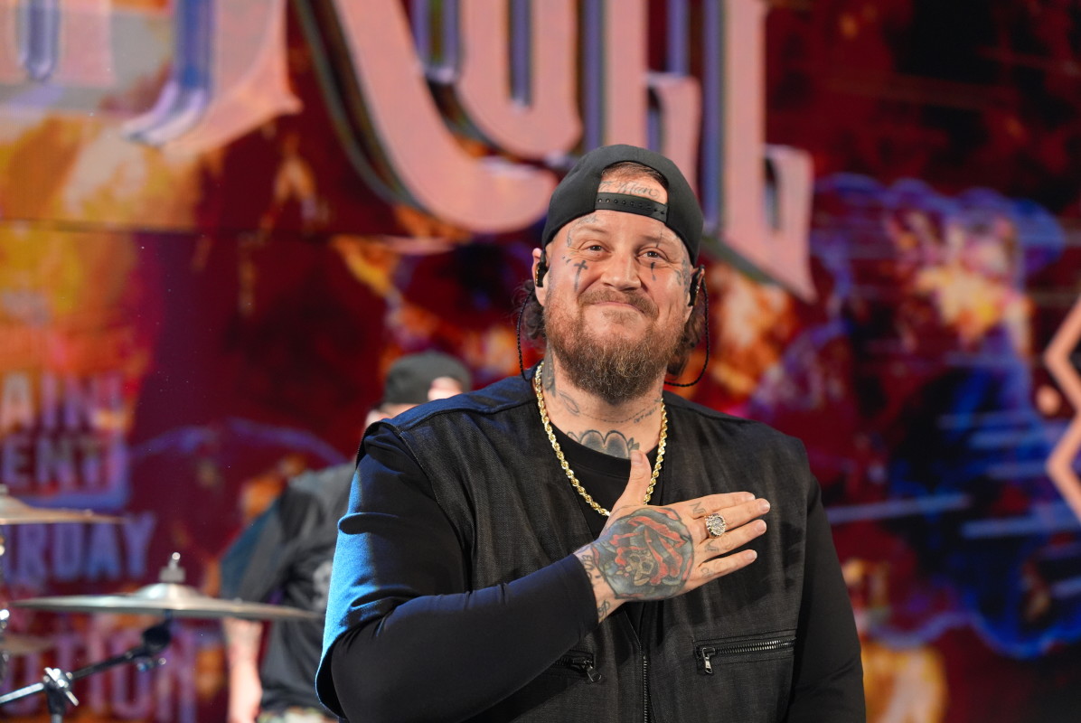 Jelly Roll Catches Attention With Weight Loss Reveal