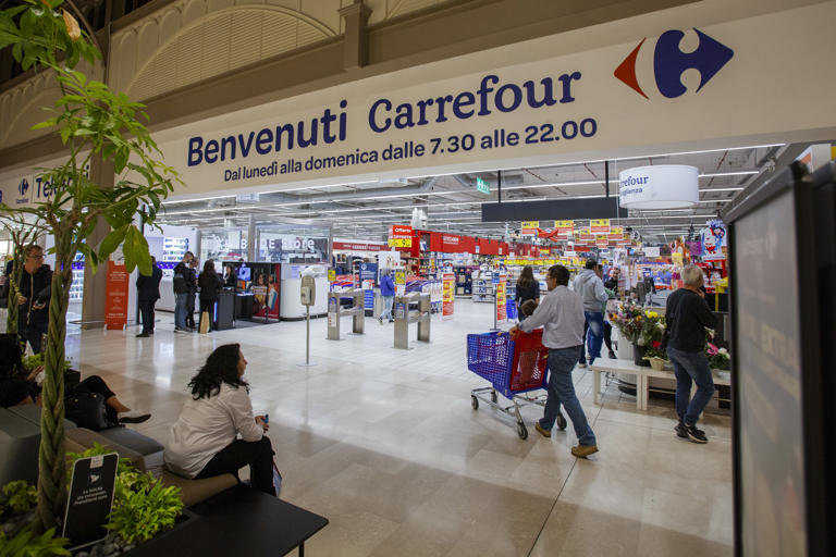 Carrefour lascia l’Italia, supermercati venduti a New Princes per 1 ...
