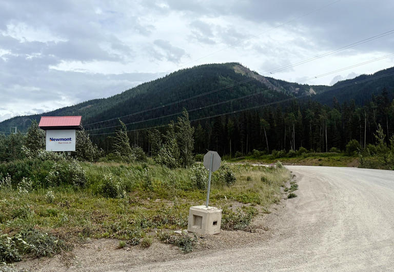 3 workers trapped in a Canadian mine have air, food and water as ...