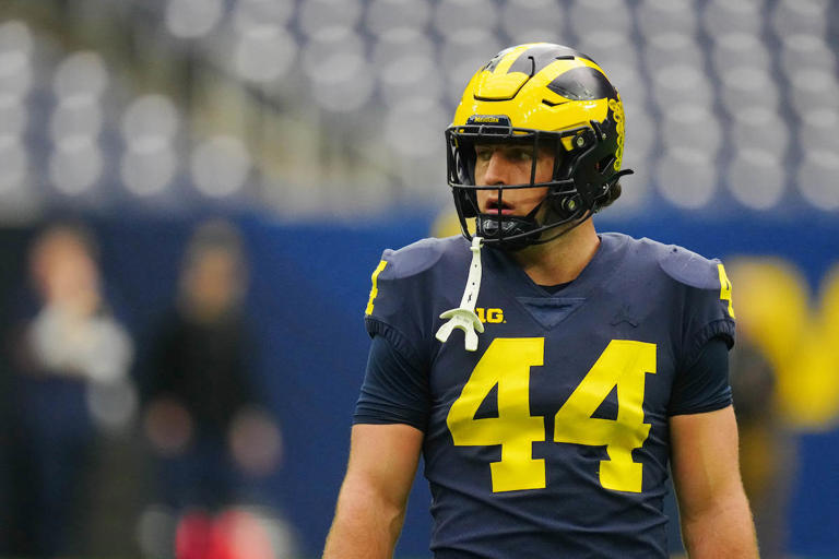 Max Bredeson on playing at Michigan: ‘I’d play 10 years here if they’d ...
