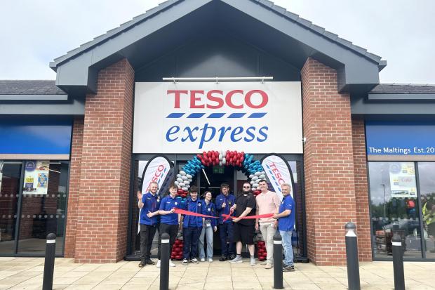 New supermarket opens its doors to first customers