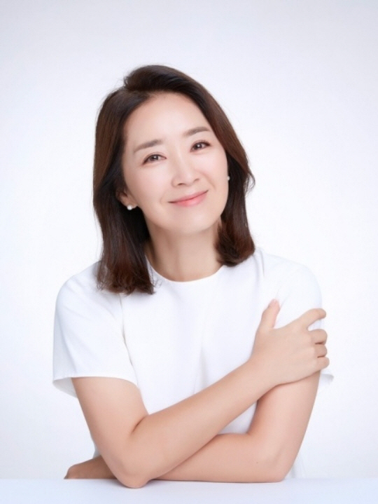 Yoon Yoo-sun became a law school professor at a prestigious university ...