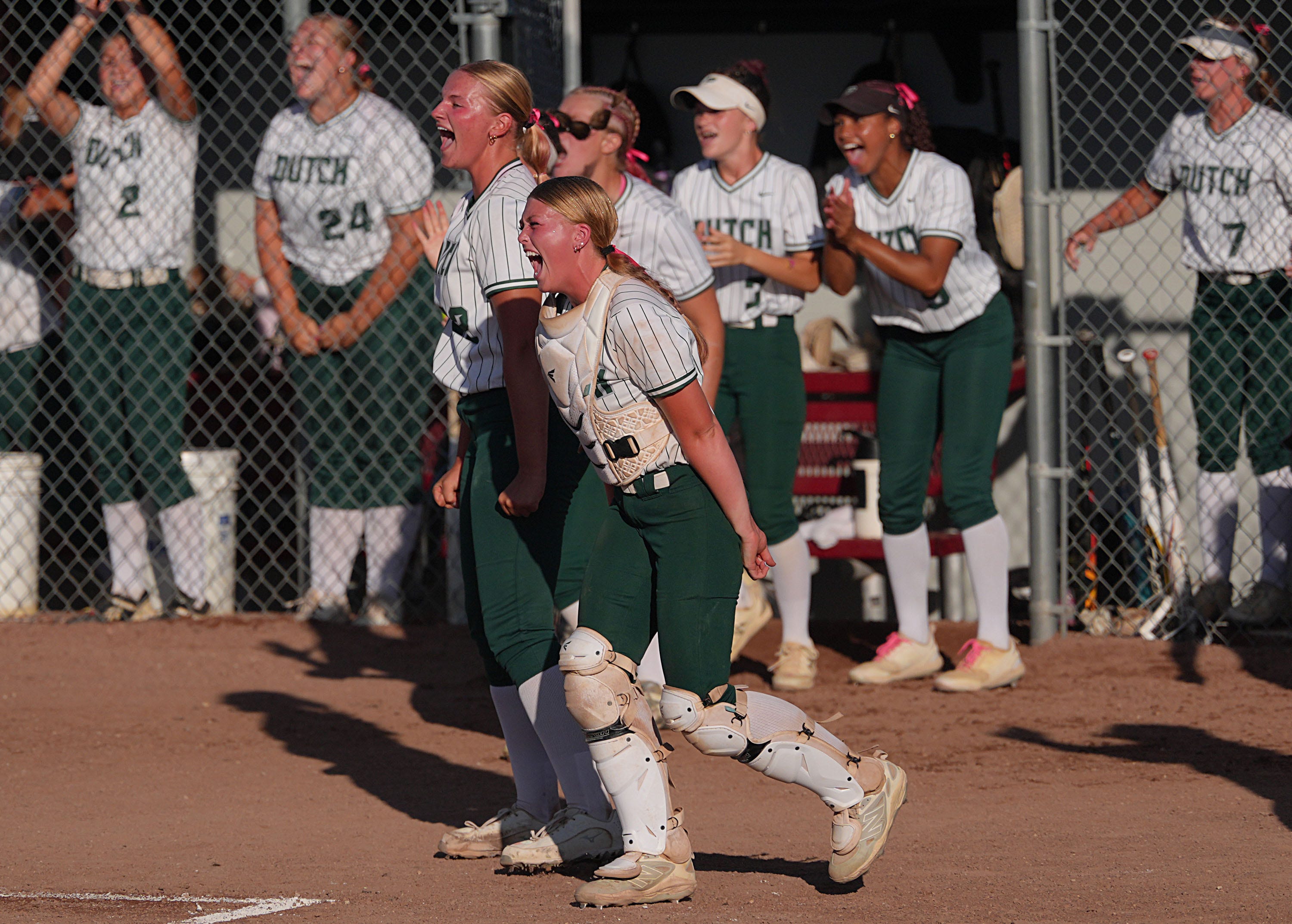 Iowa high school softball state tournament 2025: Scores, bracket updates