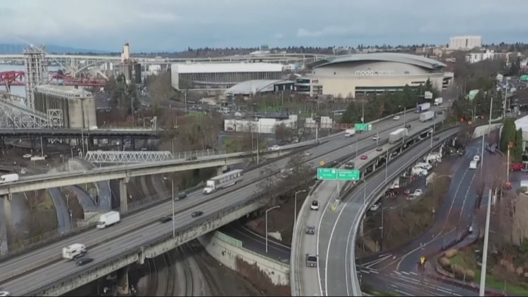 Oregon Transportation Commission votes to proceed with Rose Quarter ...