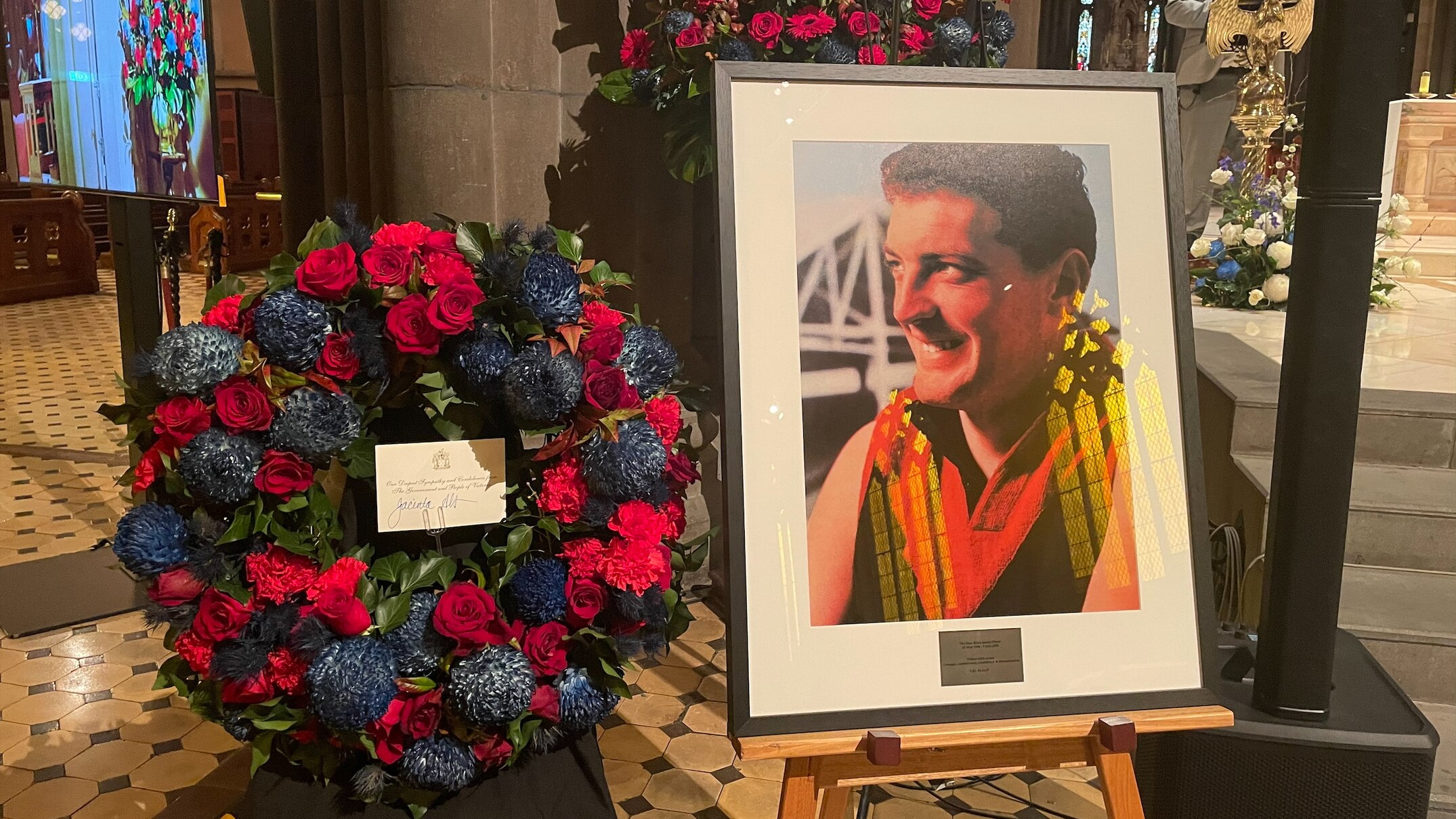 Former Melbourne footballer, politician Brian Dixon farewelled at state ...