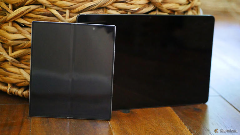 Why I Prefer Foldable Phones Over Android Tablets