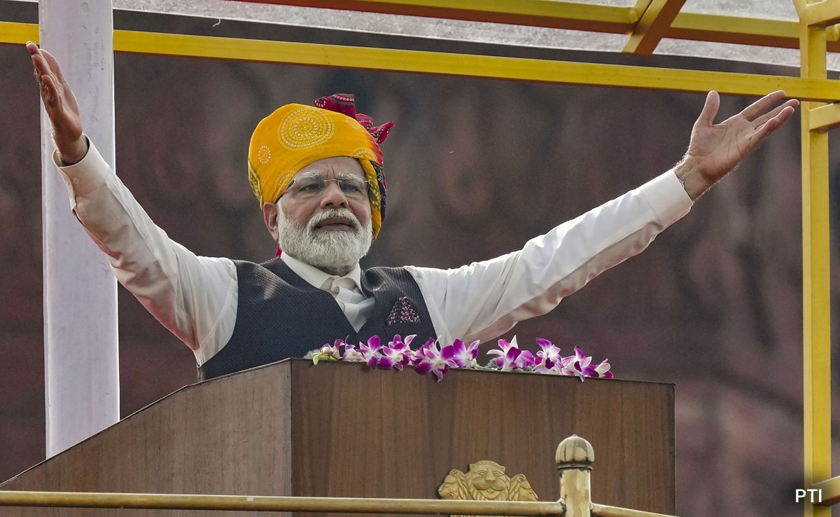 PM Narendra Modi Becomes 2nd Longest Serving Prime Minister In India