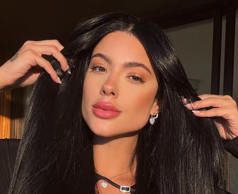 Rayane Figliuzzi, namorada de Belo, teria fechado com “A Fazenda 17”