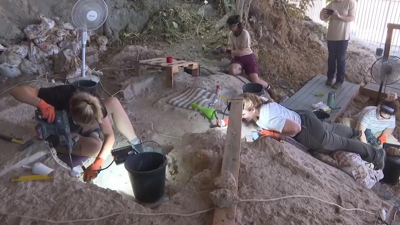 100,000-year-old burial site in Israel is changing what we know about ...