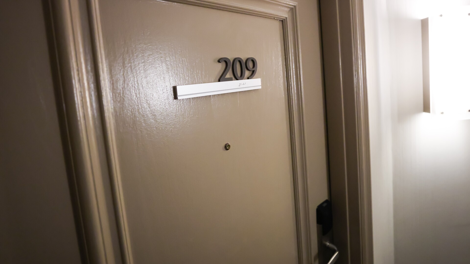 Judge acquits 5 former Canadian junior hockey players in sexual assault ...