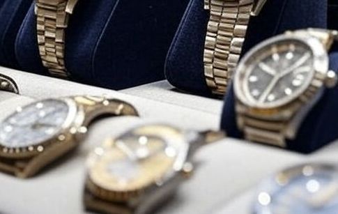 Over RM90,000 worth of counterfeit watches, smartphones seized in Sibu ...