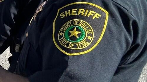 Woman in custody after deadly shooting, barricading herself in Dallas ...