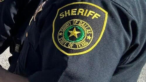 Woman in custody after deadly shooting, barricading herself in Dallas ...