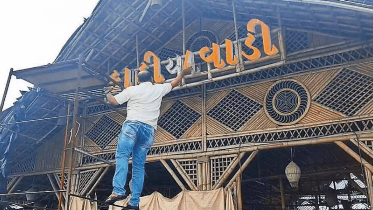 MNS cracks down on Gujarati signage: Party issues warning to highway ...