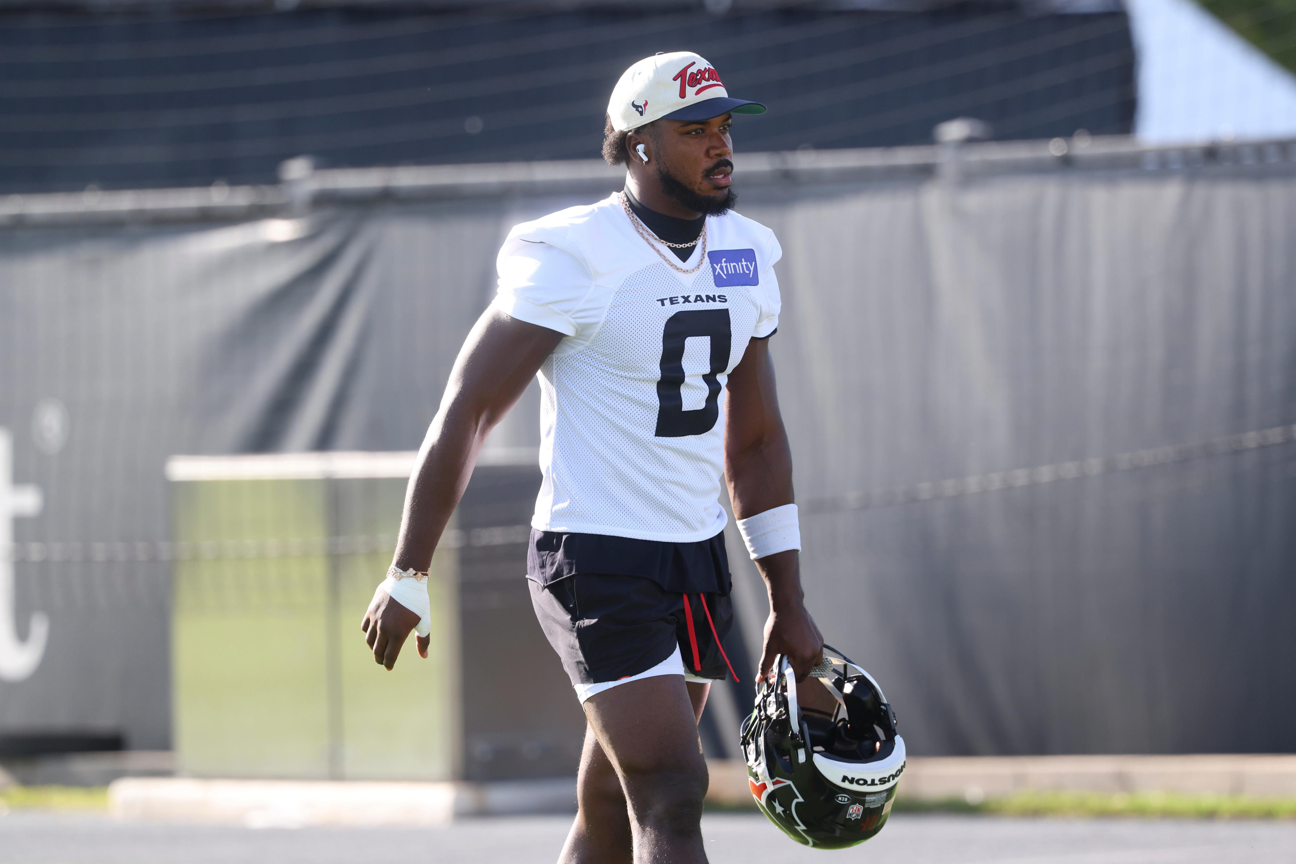 Everything Texans LB Azeez Al-Shaair said after Day 2 of training camp