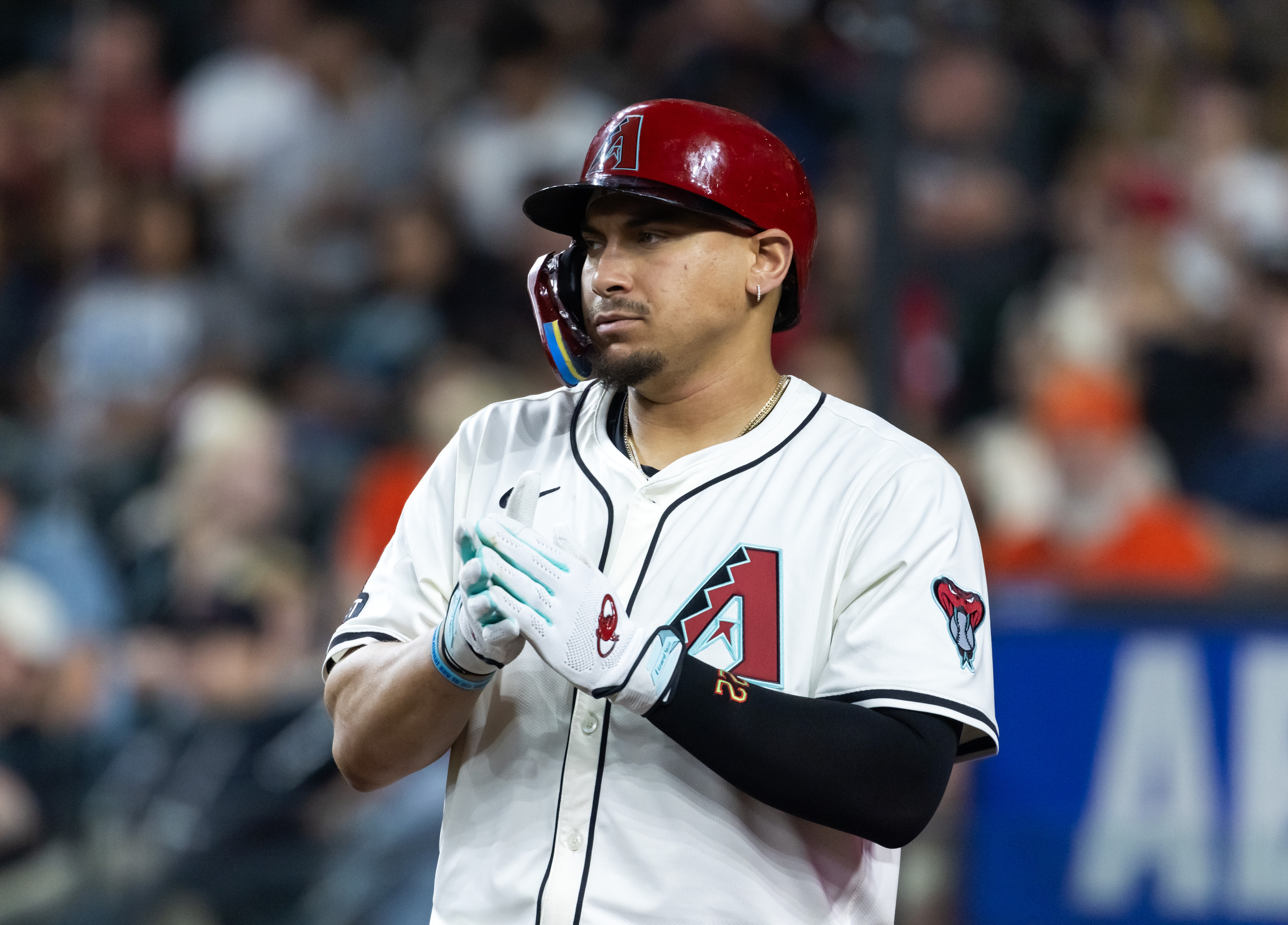 Mariners get needed power bat from Diamondbacks