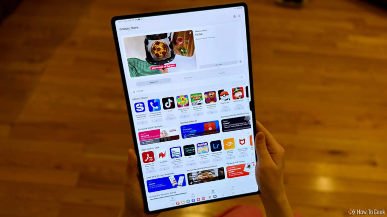Why I Prefer Foldable Phones Over Android Tablets