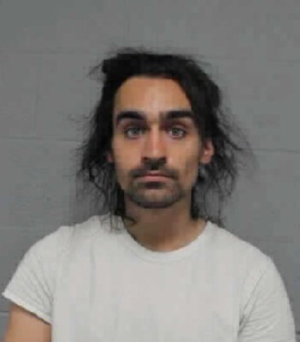 Woman injured in stabbing at Turkey Mountain, police searching for suspect