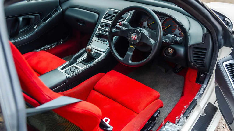The '90s Japanese supercar that's a better investment than a new ...