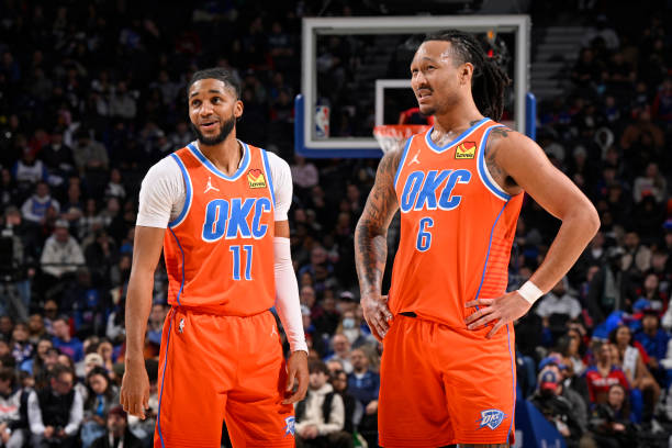 Thunder Players Bring Title Trophy to Hometowns