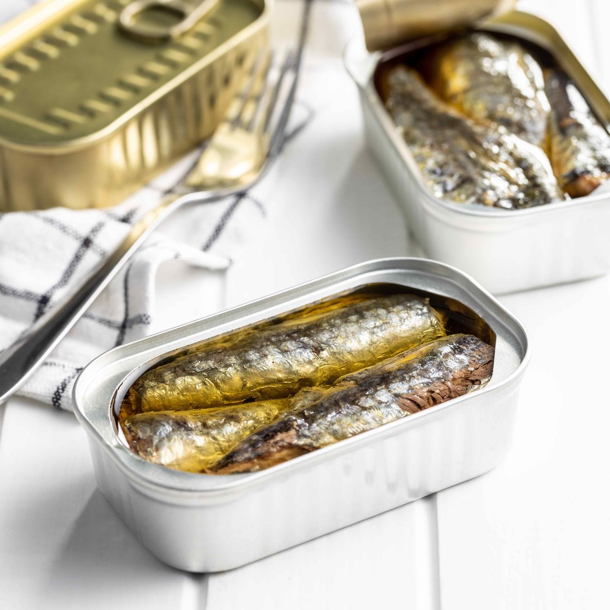 Les sardines en conserve sont-elles meilleures que les maquereaux ...