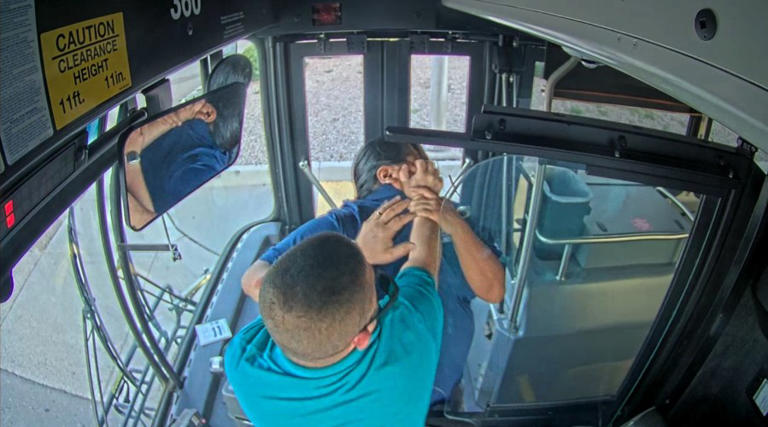 VIDEO: Albuquerque bus driver stabs passenger after fight on the bus