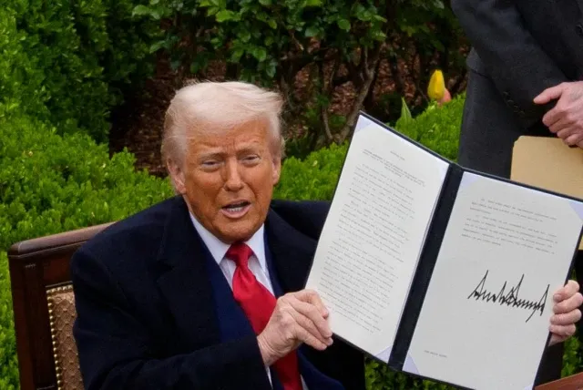 Esta es la nueva orden de Donald Trump que permitirá 'trasladar' a los ...