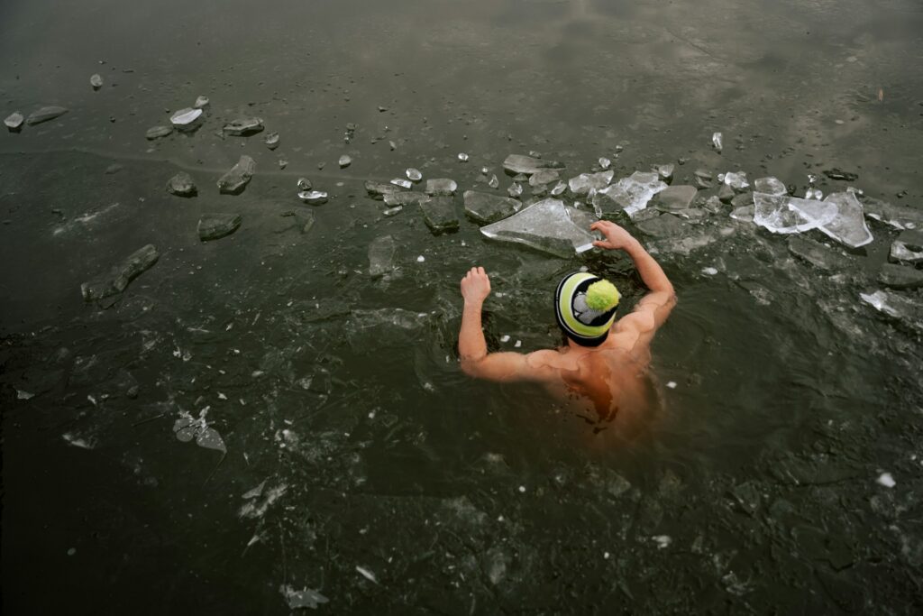 10 Things That Happen To Your Mind After A Cold Swim
