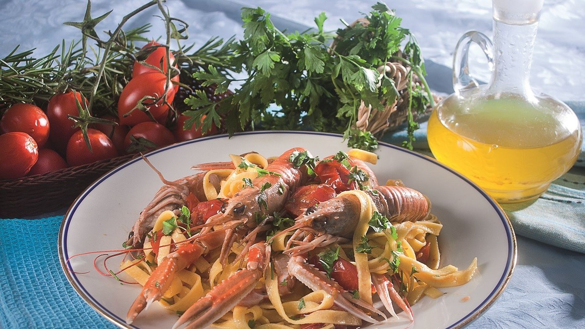 Fettuccine agli scampi, un primo piatto di pesce saporito e fresco